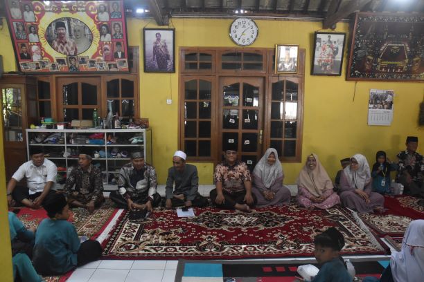 Tradisi Yatiman, Santunan Anak Yatim Awal Muharram di Segoroyoso ...